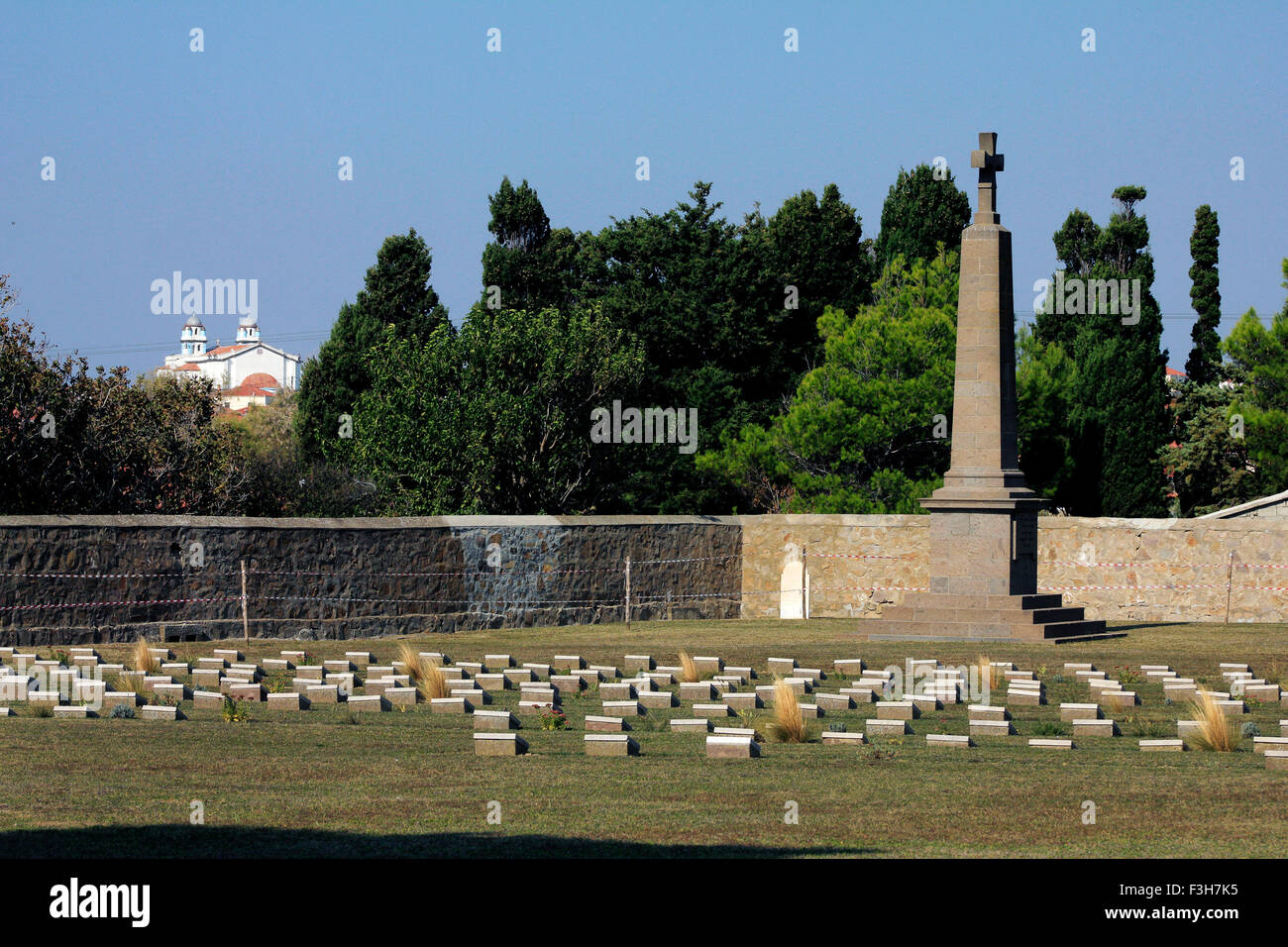 Trinity church cemetery cenotaph hi-res stock photography and images ...