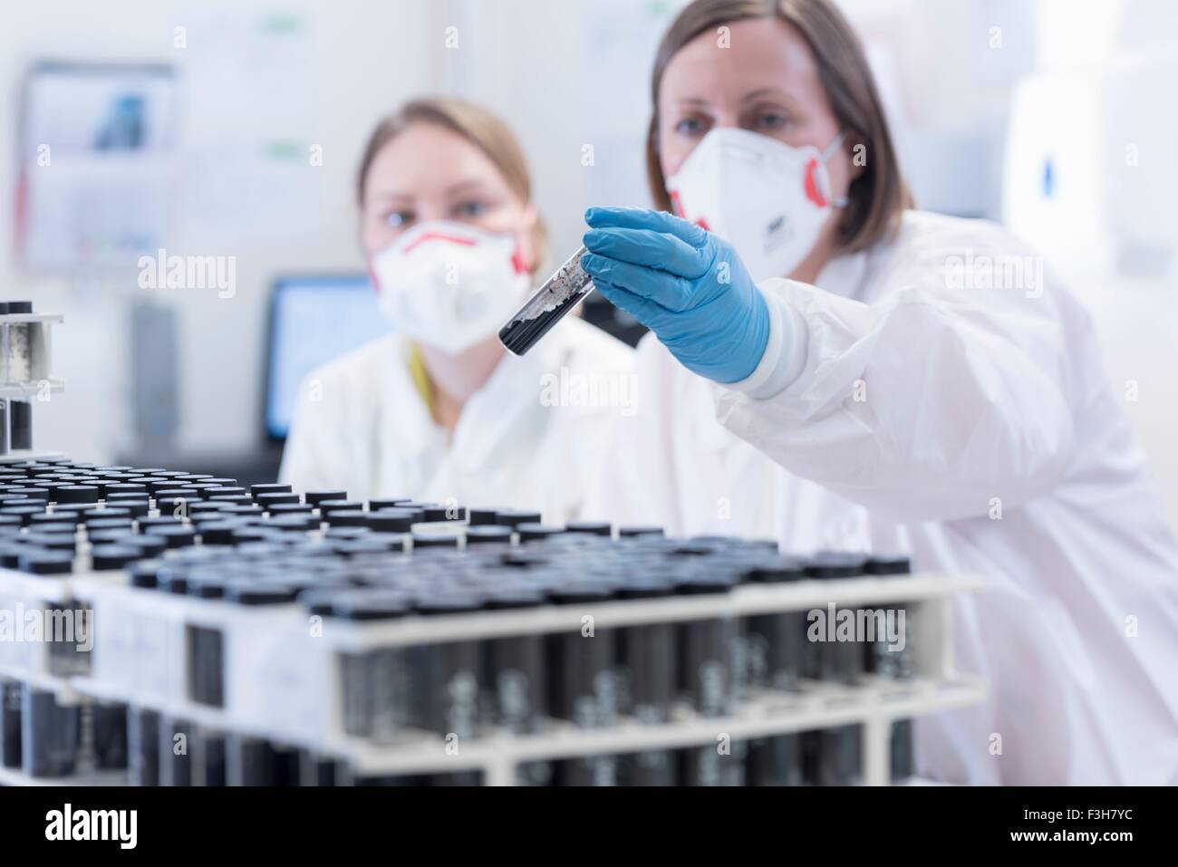 Factory quality control hi-res stock photography and images - Alamy