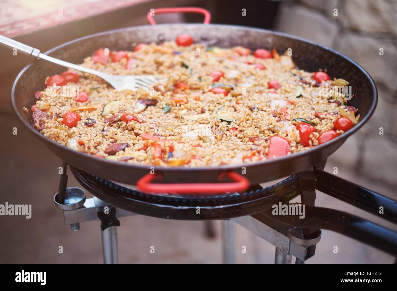 Paella outdoors hi-res stock photography and images - Alamy