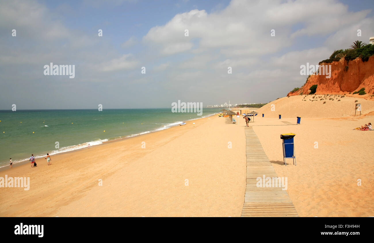 Portugal beach with clear blue sea Stock Photo - Alamy
