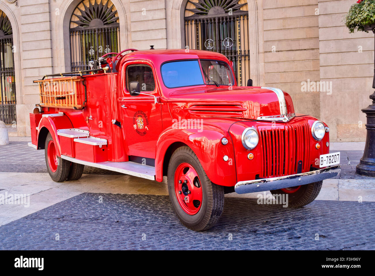 Fire truck barcelona catalonia spain hi-res stock photography and ...