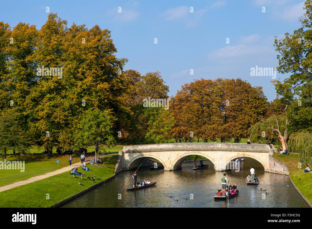 Trinity college bridge hi-res stock photography and images - Alamy