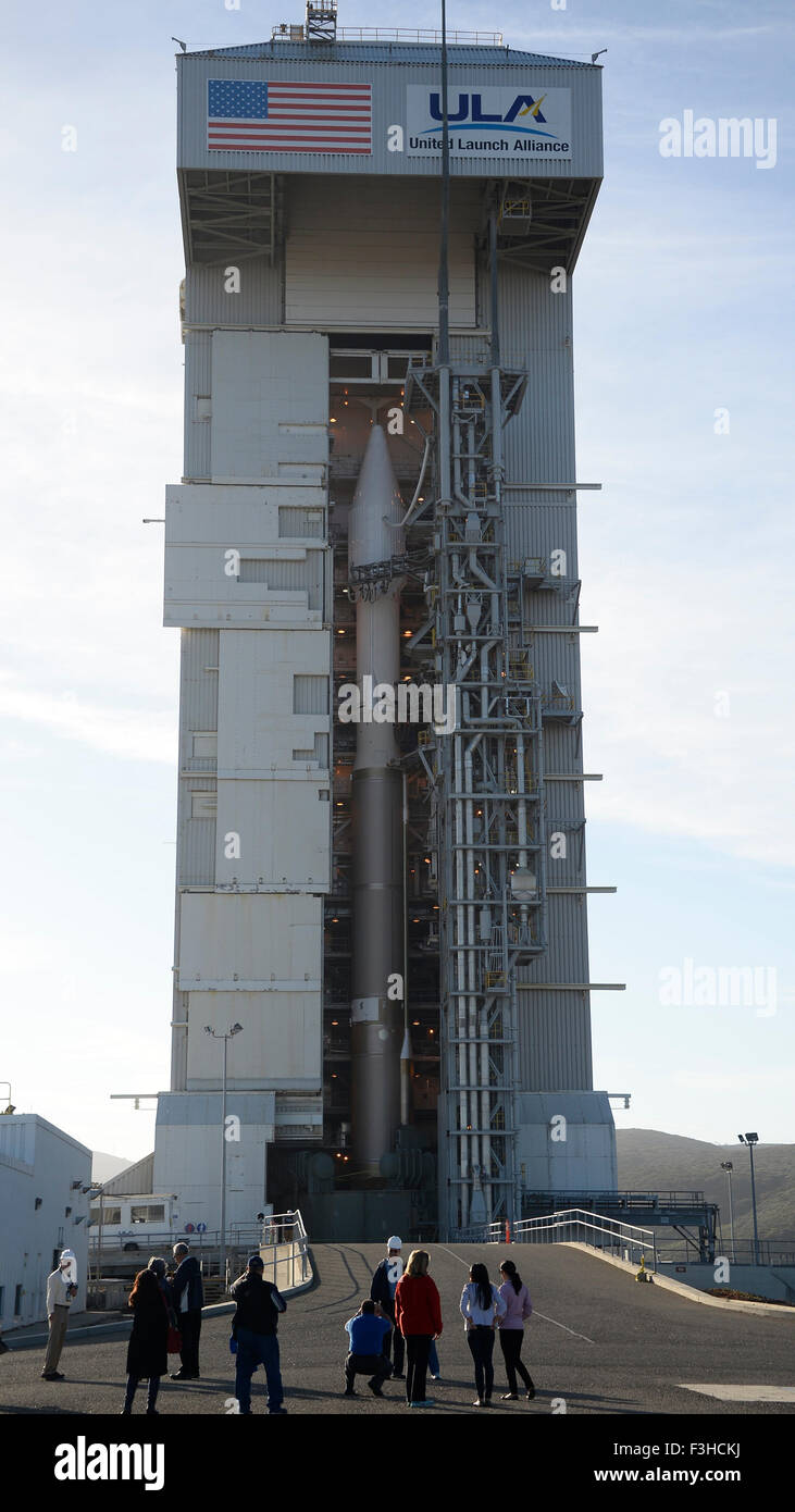Launch readiness review hi-res stock photography and images - Alamy
