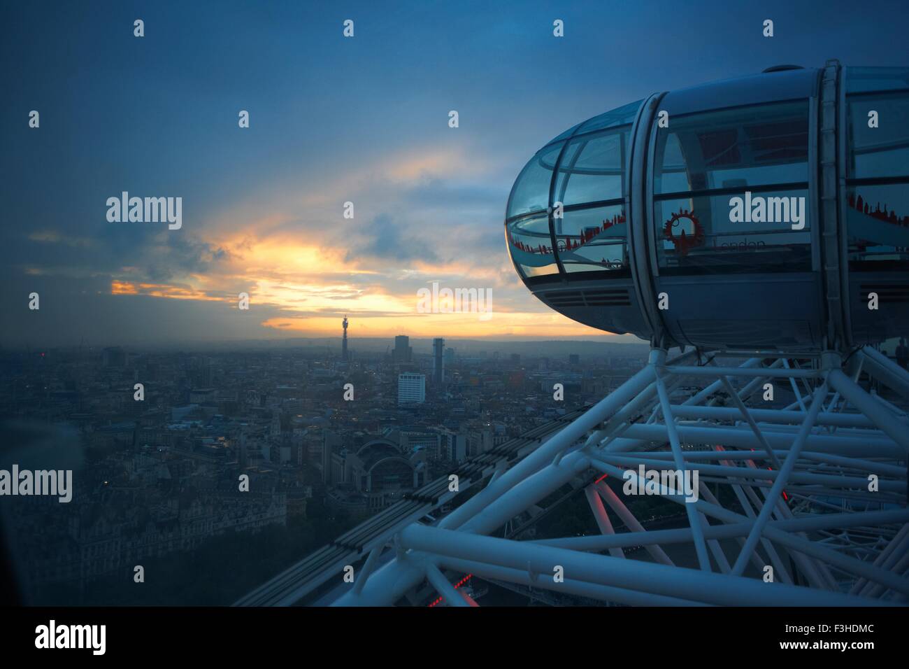 London skyline day eye hi-res stock photography and images - Alamy