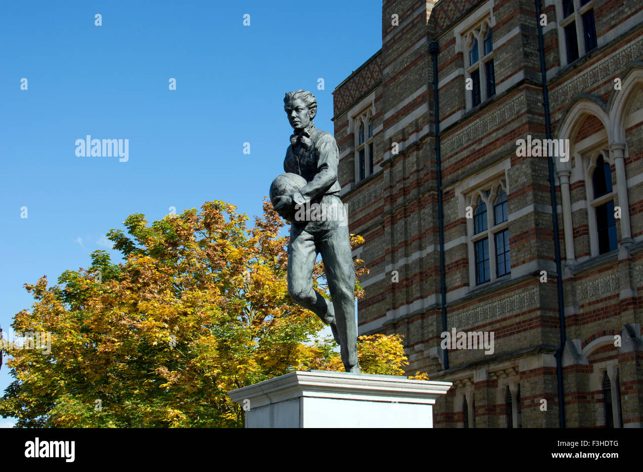 William Webb Ellis statue, Rugby, Warwickshire, England, UK Stock Photo ...