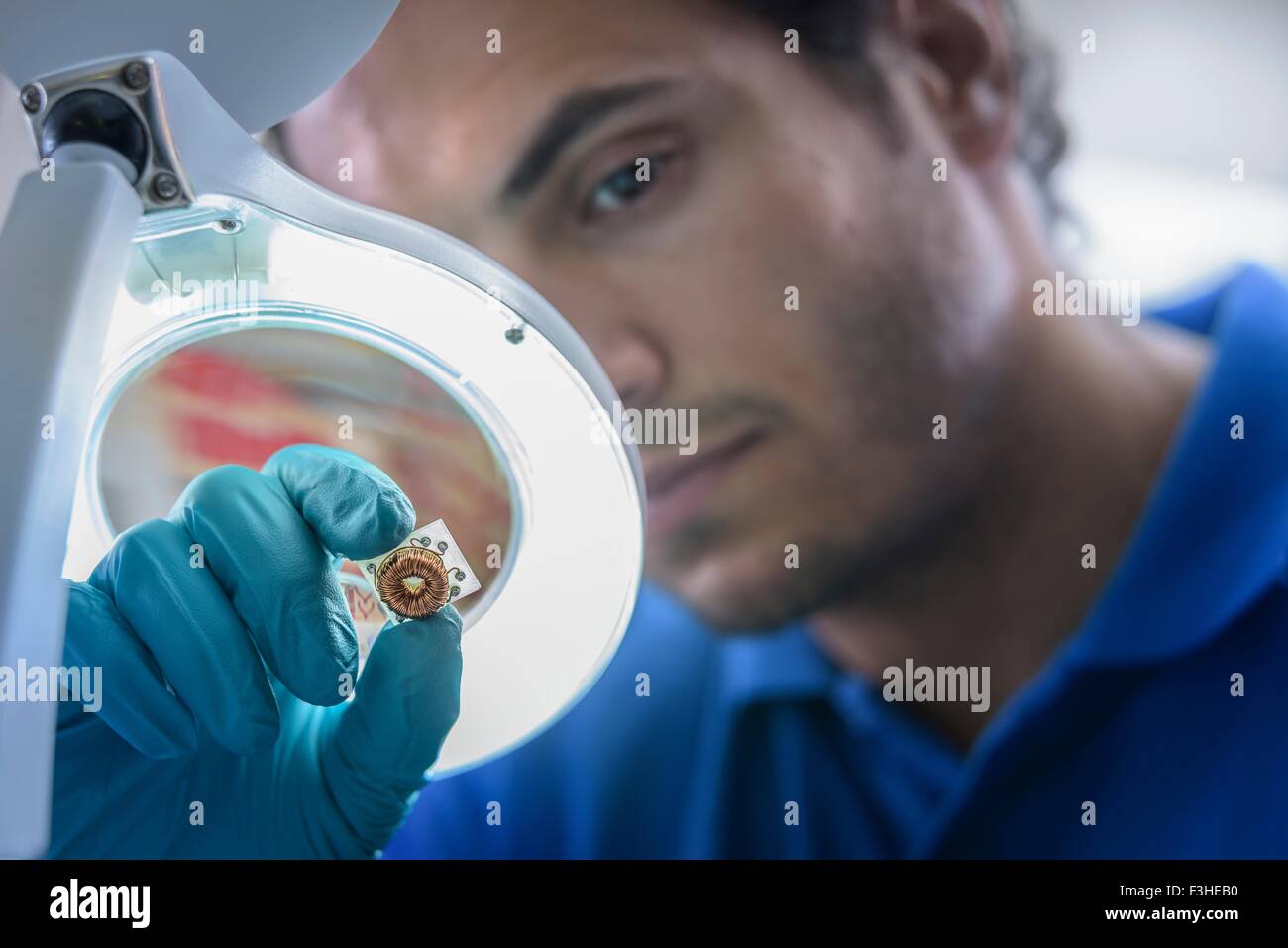 Magnifier magnifier hi-res stock photography and images - Alamy