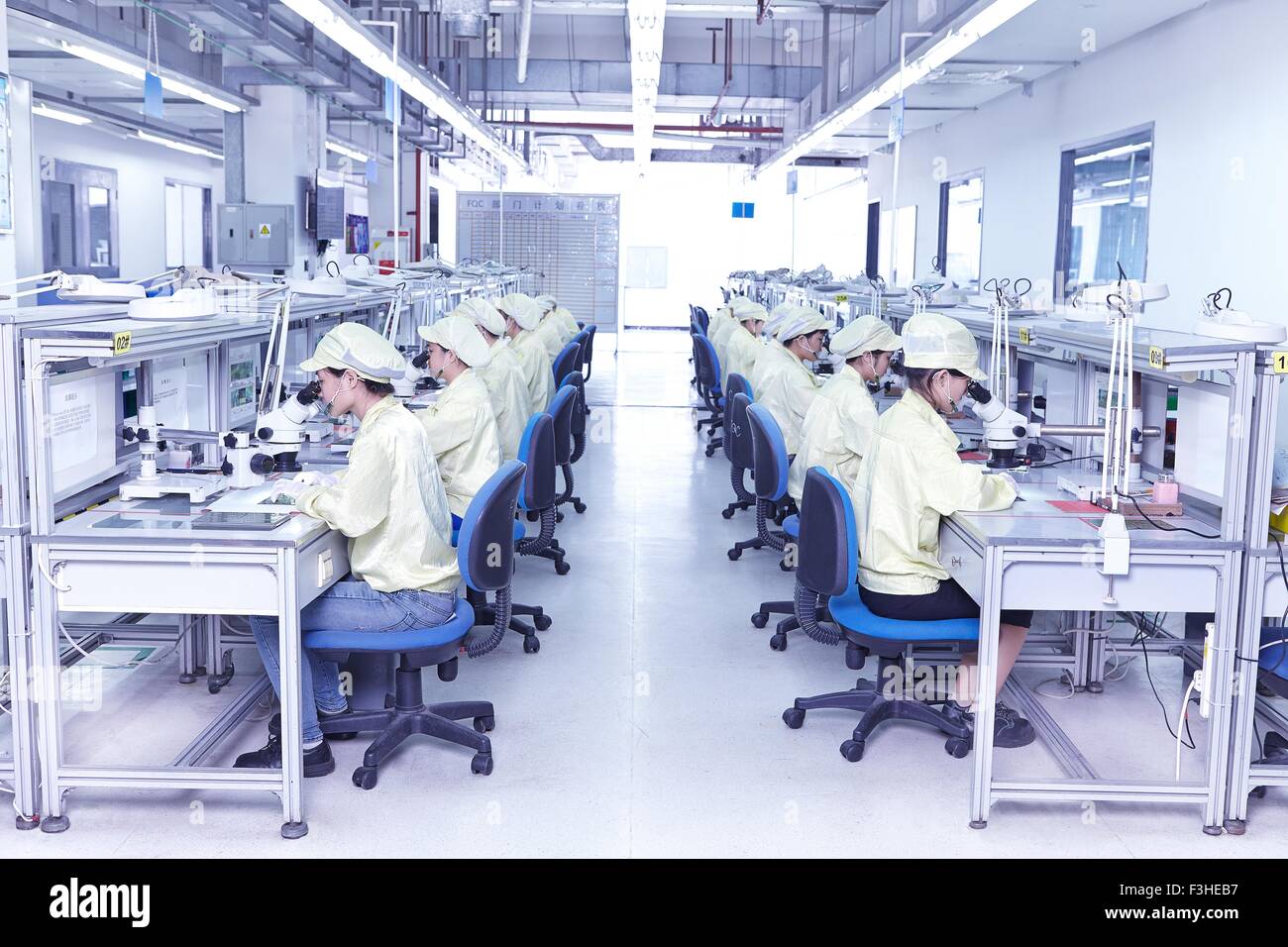 Mass production factory hi-res stock photography and images - Alamy