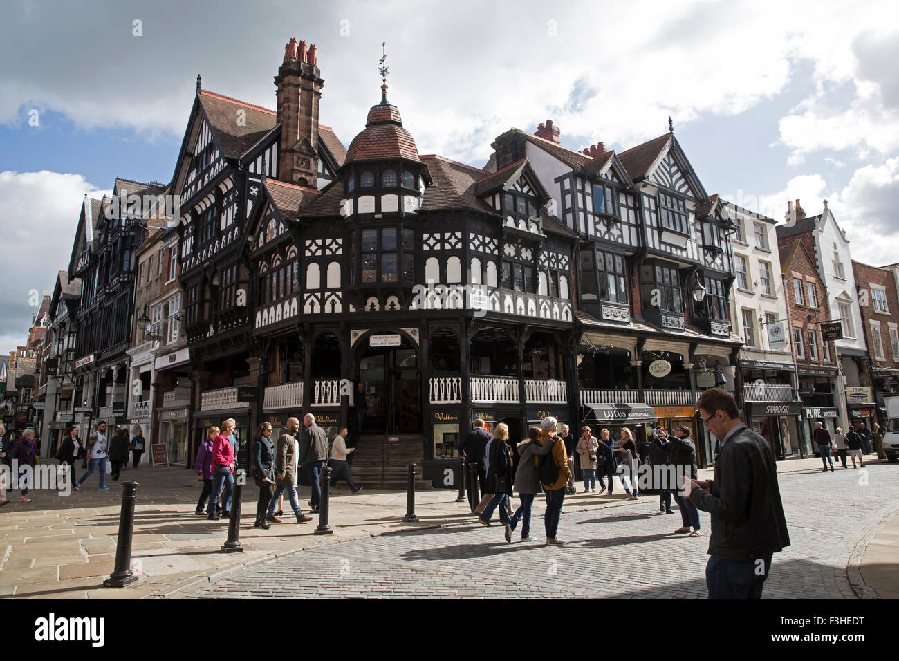 Tudor style buildings in Chester Stock Photo - Alamy