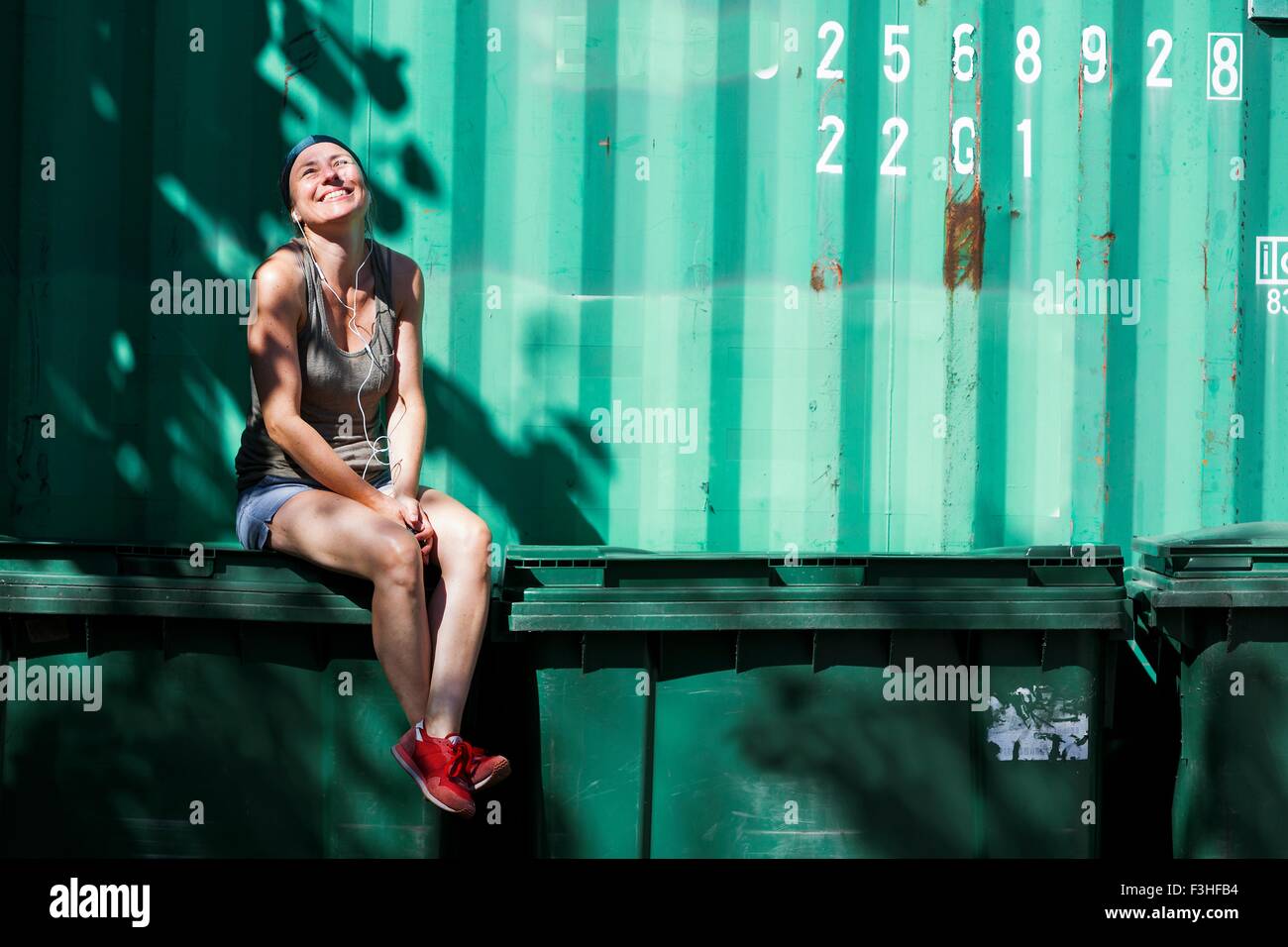 One green recycle bin hi-res stock photography and images - Alamy