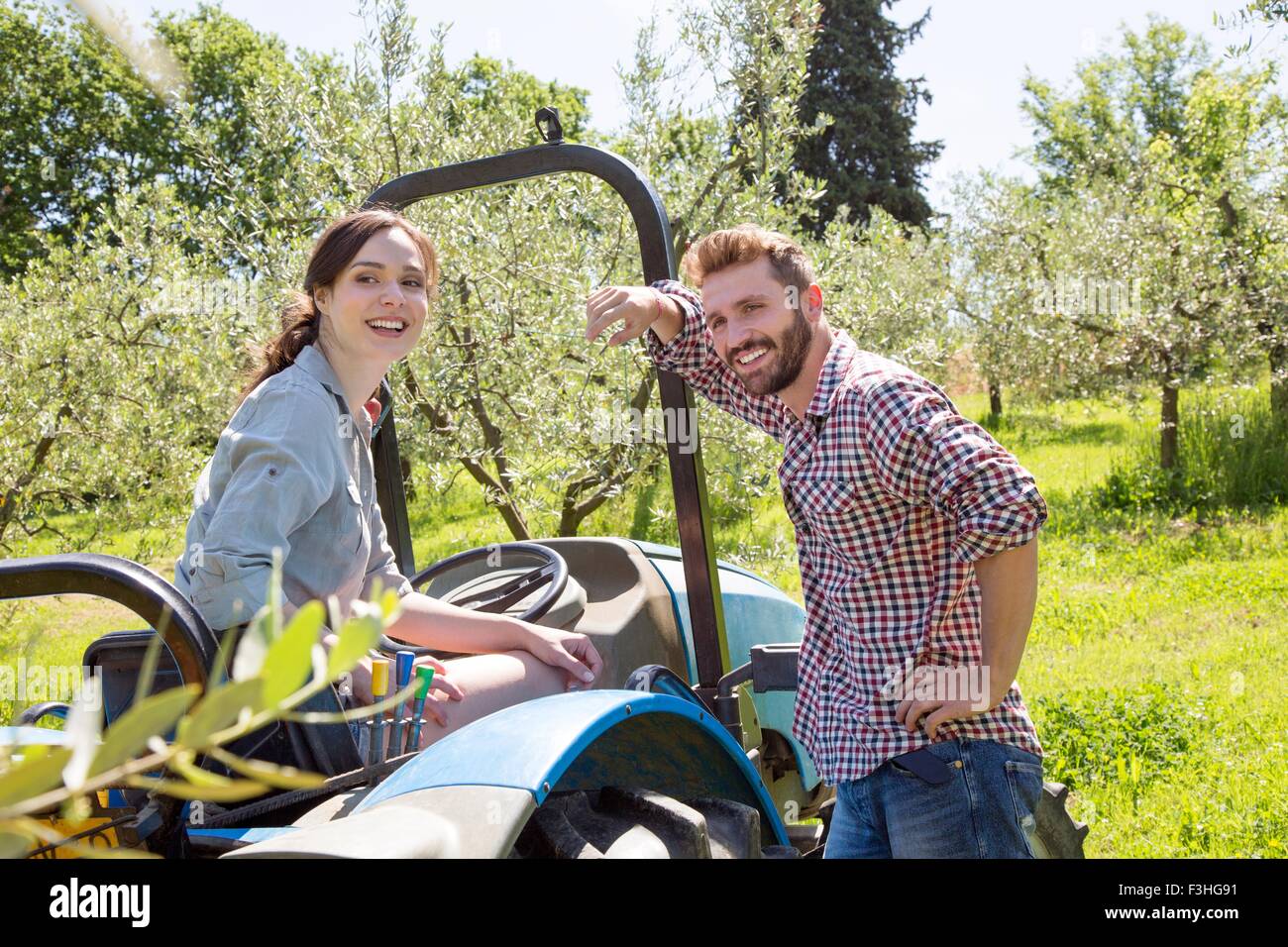 Couple tractor hi-res stock photography and images - Alamy