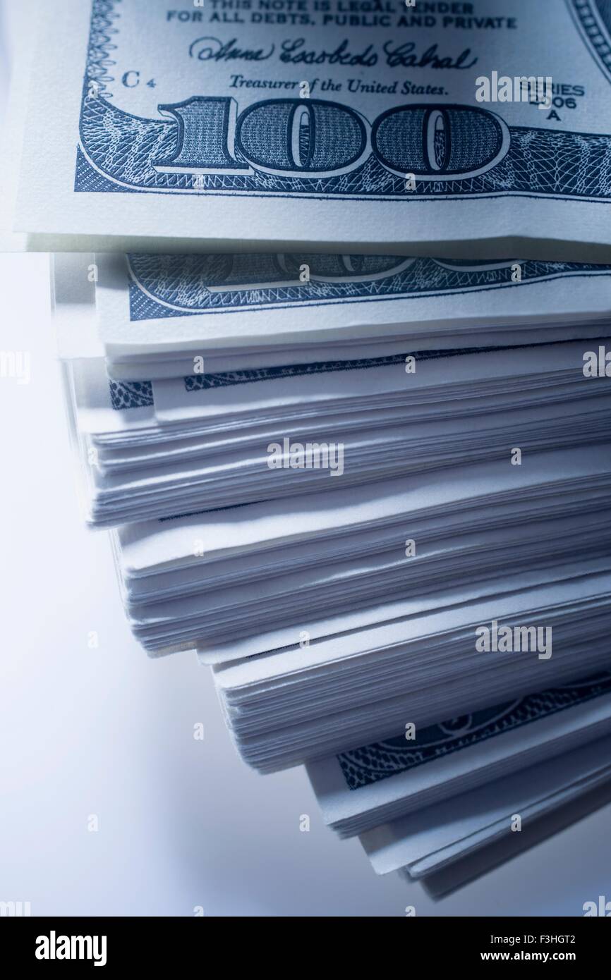 One hundred dollar bill stack hi-res stock photography and images - Alamy