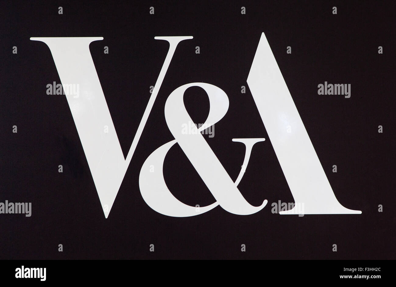 Victoria and albert logo hi-res stock photography and images - Alamy