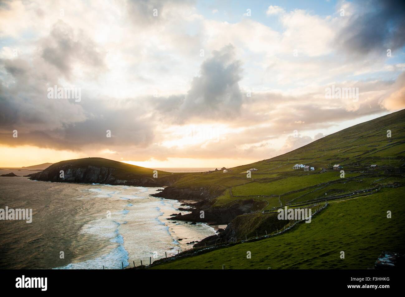 Dunquin hi-res stock photography and images - Alamy