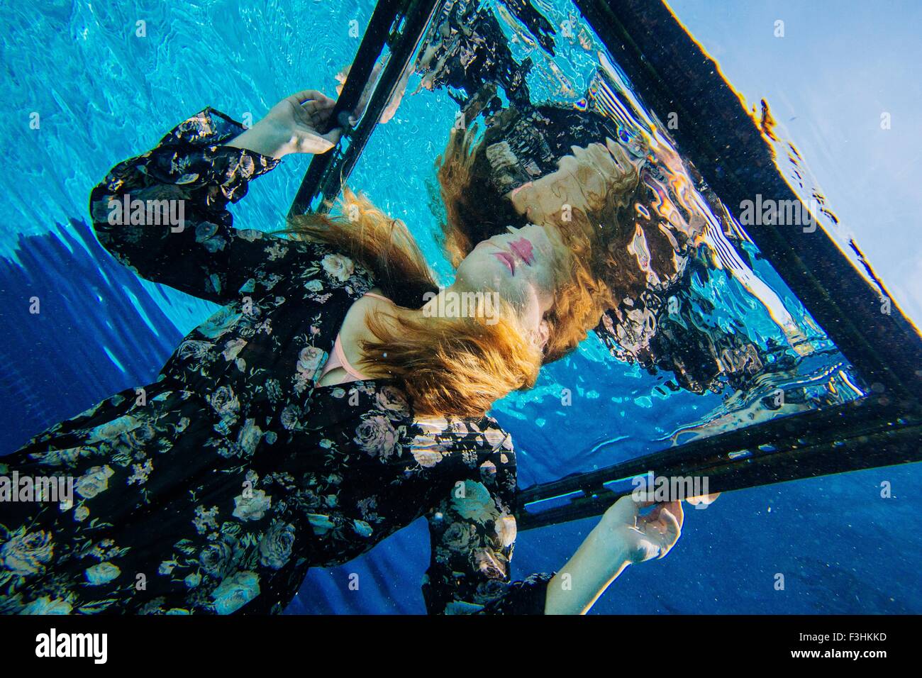 Woman swimmer underwater hi-res stock photography and images - Alamy