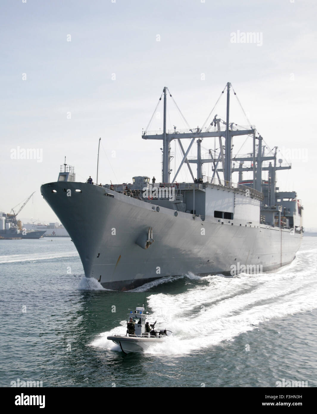 Navy ship aerial hi-res stock photography and images - Alamy