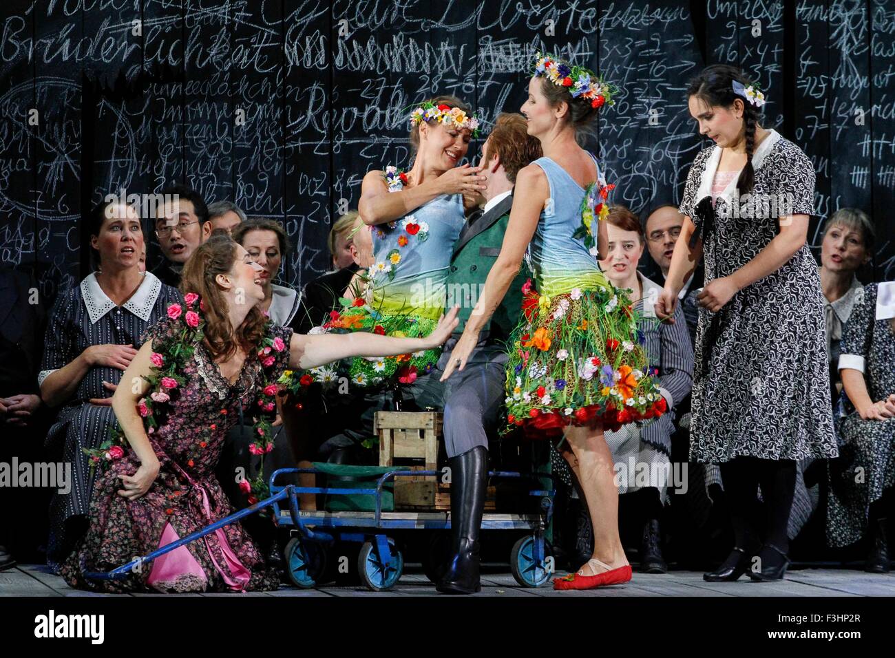 Opening Chorus High Resolution Stock Photography and Images - Alamy