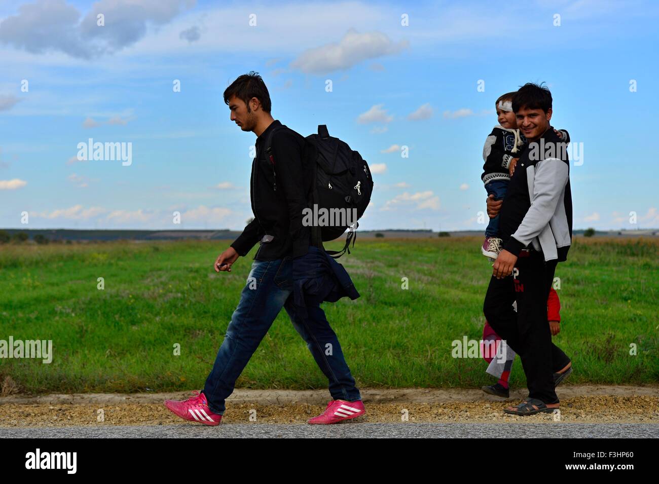 October 4 2015 Sid In Serbia Group Of Afghan Refugees Leaving Serbia