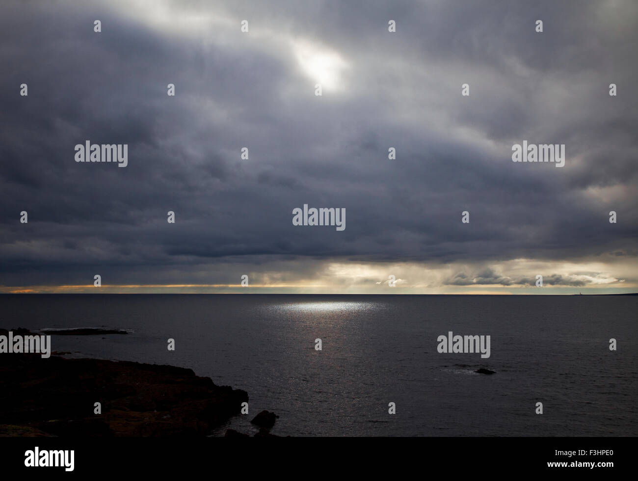 Sunburst Horizon High Resolution Stock Photography and Images - Alamy