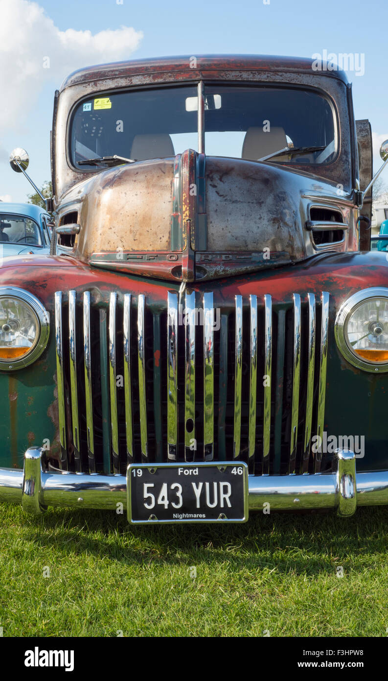 1946 Ford Pick up Truck, head lamps, rear view mirror, side mirror ...