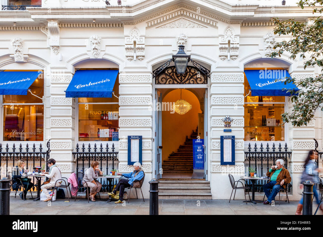 Carluccio's covent garden hi-res stock photography and images - Alamy