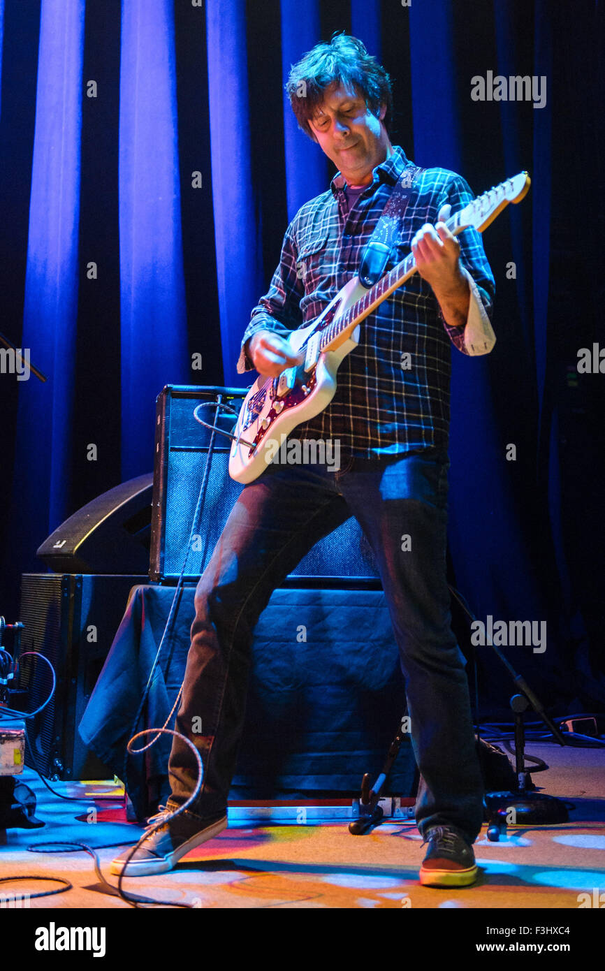 Washington, D.C, USA. 6th Oct, 2015. SEAN EDEN of Luna performs at the ...