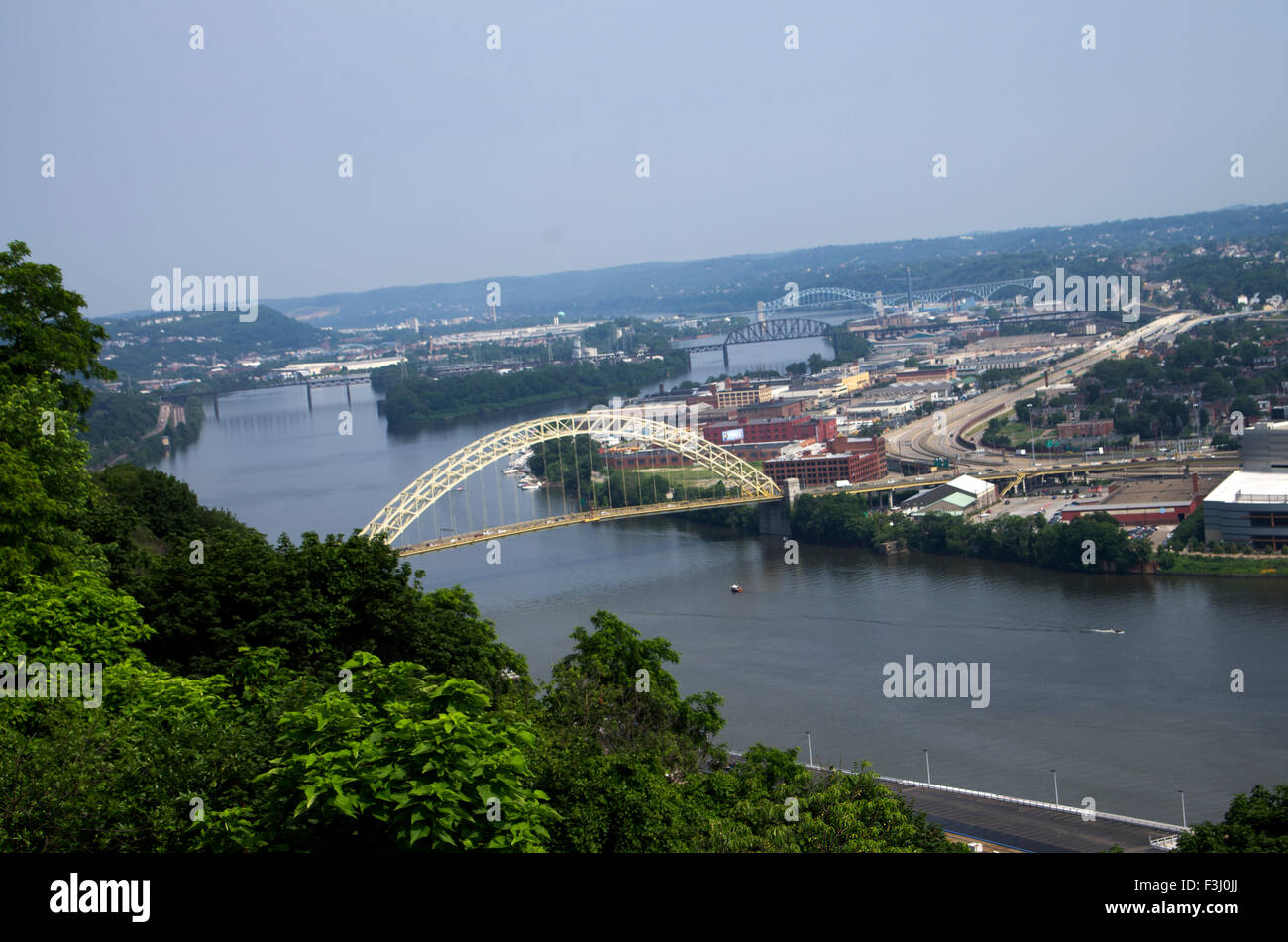Confluence allegheny monongahela ohio rivers hi-res stock photography ...