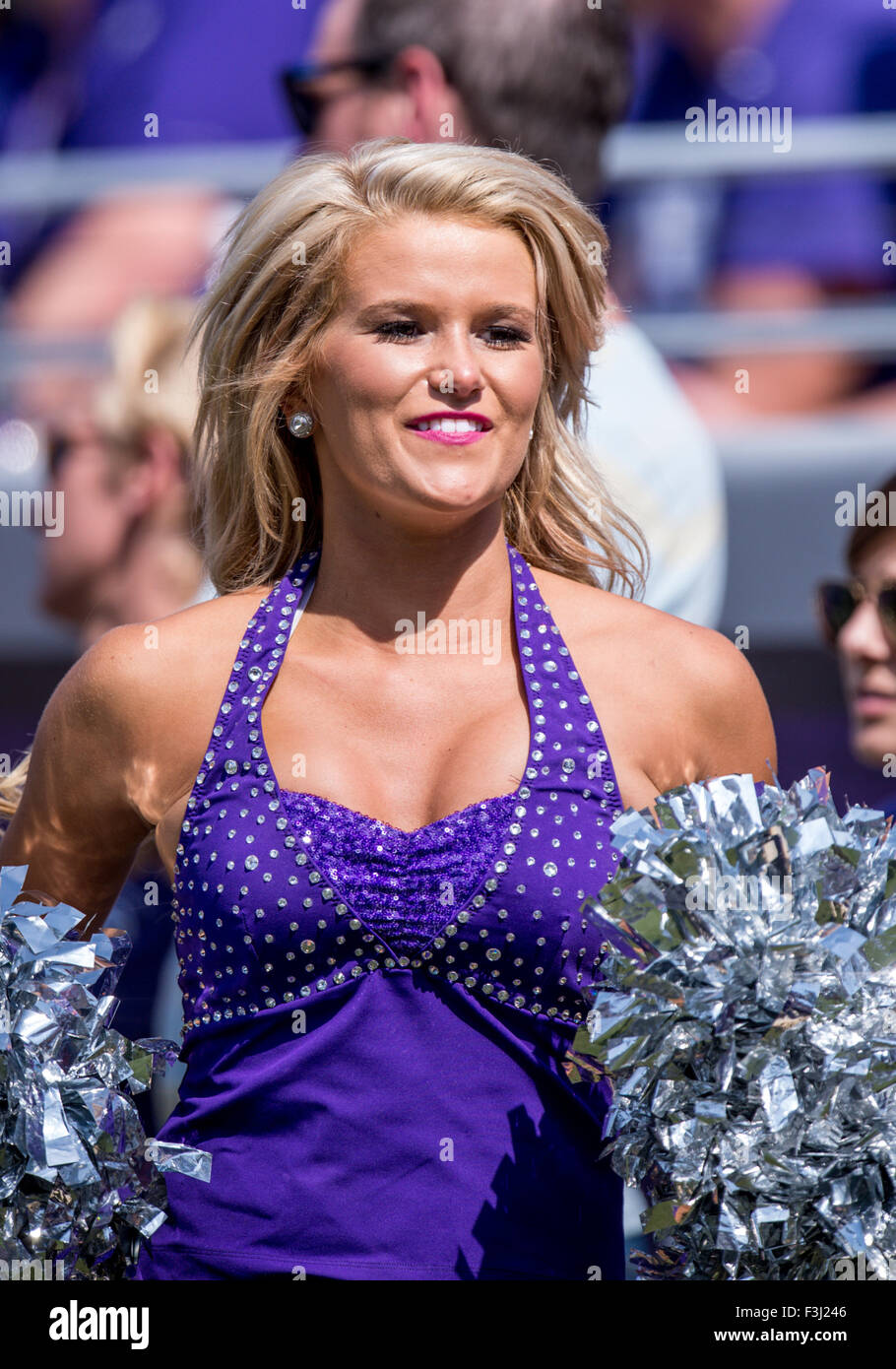October 3rd 2015 tcu show girls hi-res stock photography and images - Alamy