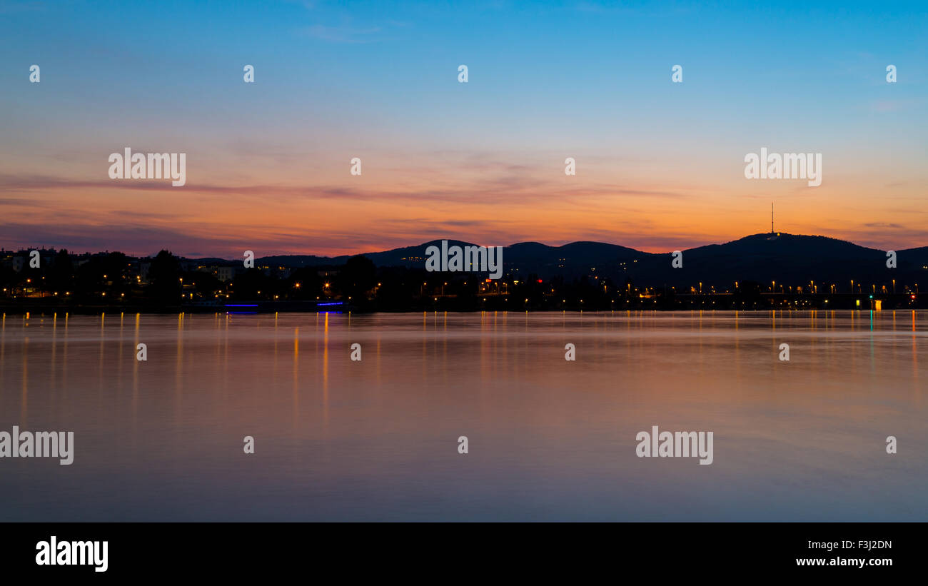 Sunset over distant hills hi-res stock photography and images - Alamy