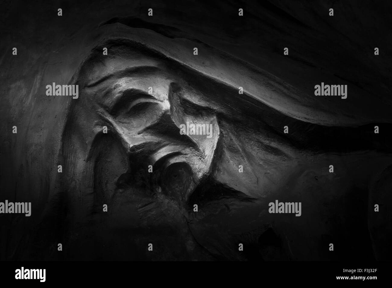 Sculpture depicting Death, in an Italian cemetery Stock Photo - Alamy