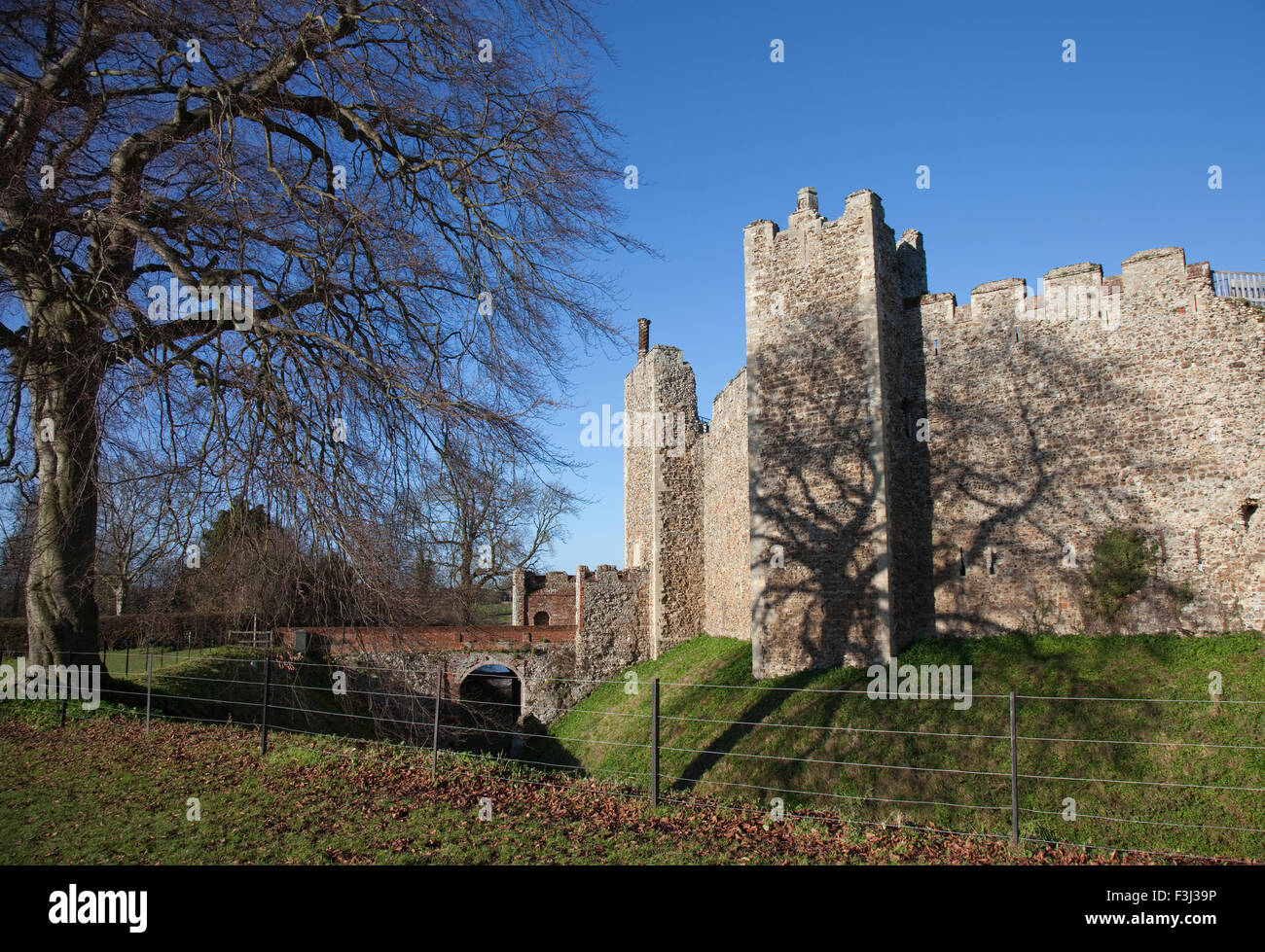Anglo saxon walls hi-res stock photography and images - Alamy