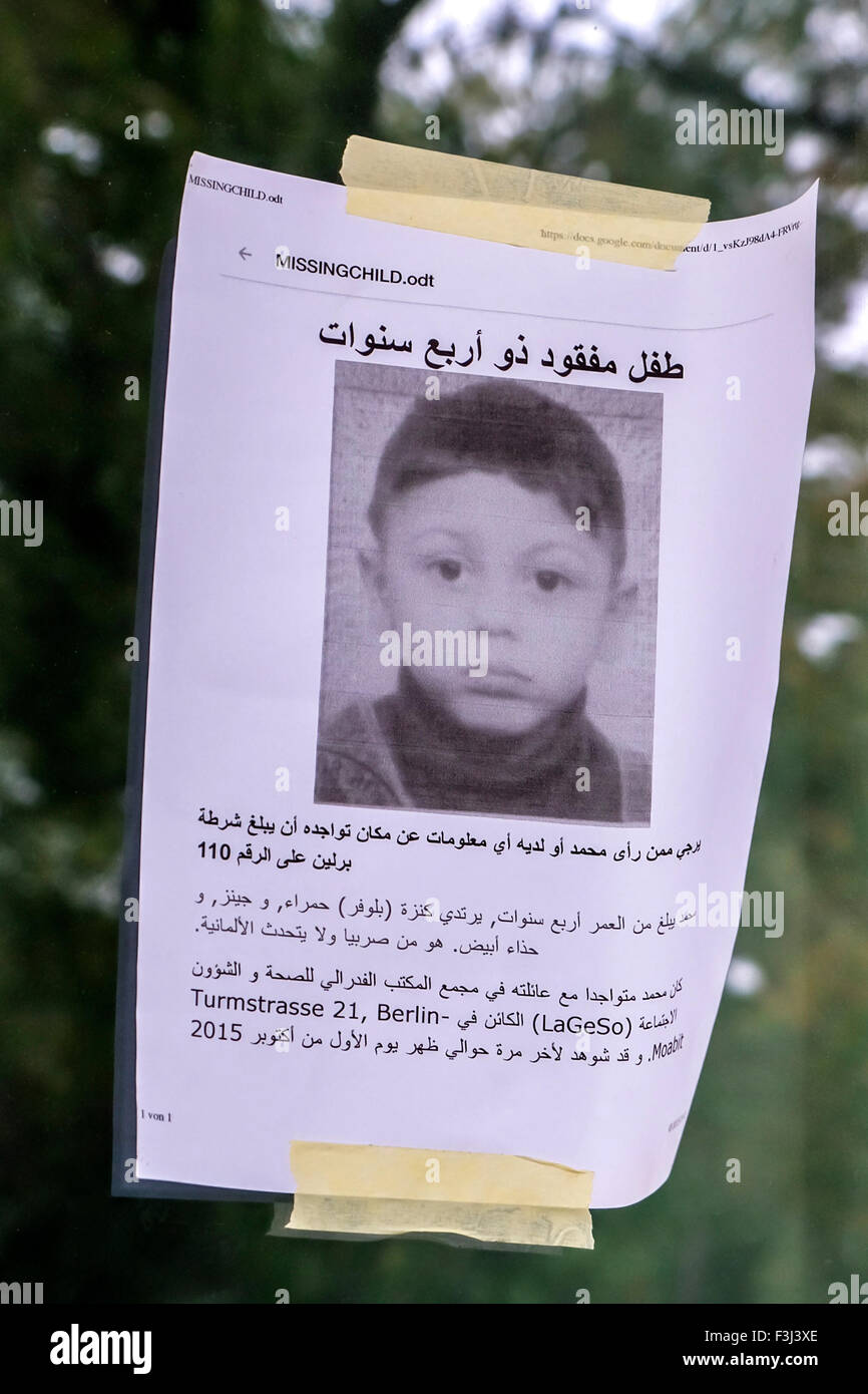 Missing child poster hi-res stock photography and images - Alamy