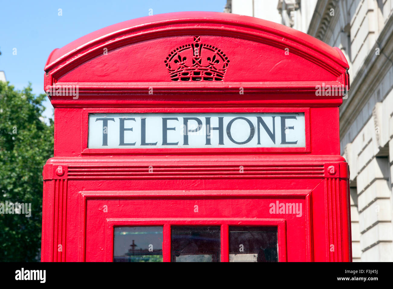 London red iconic phone box hi-res stock photography and images - Alamy