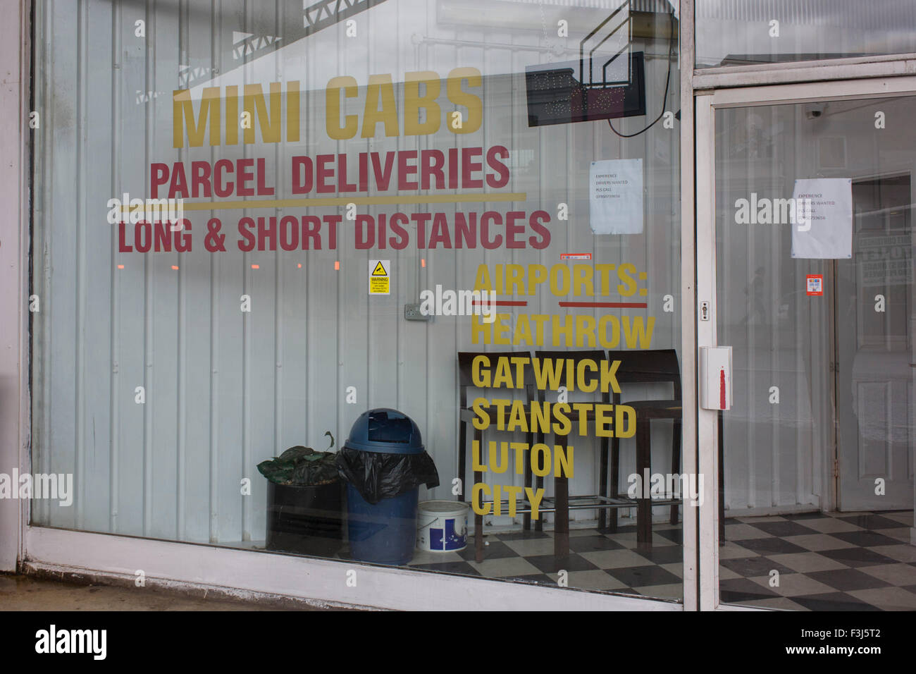 Minicab office hi-res stock photography and images - Alamy