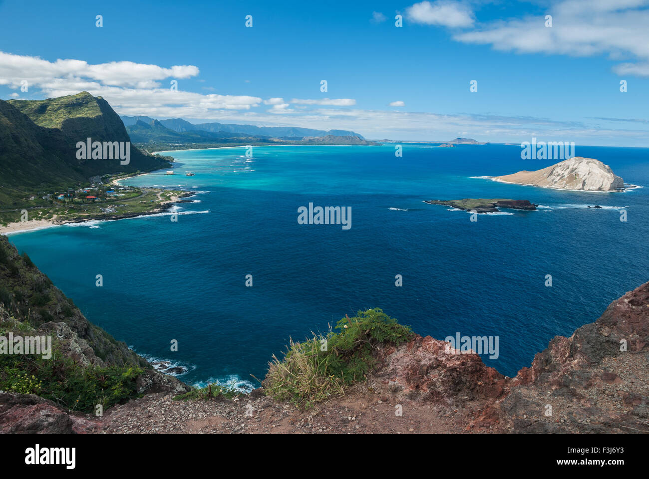 Blue pacific hi-res stock photography and images - Alamy