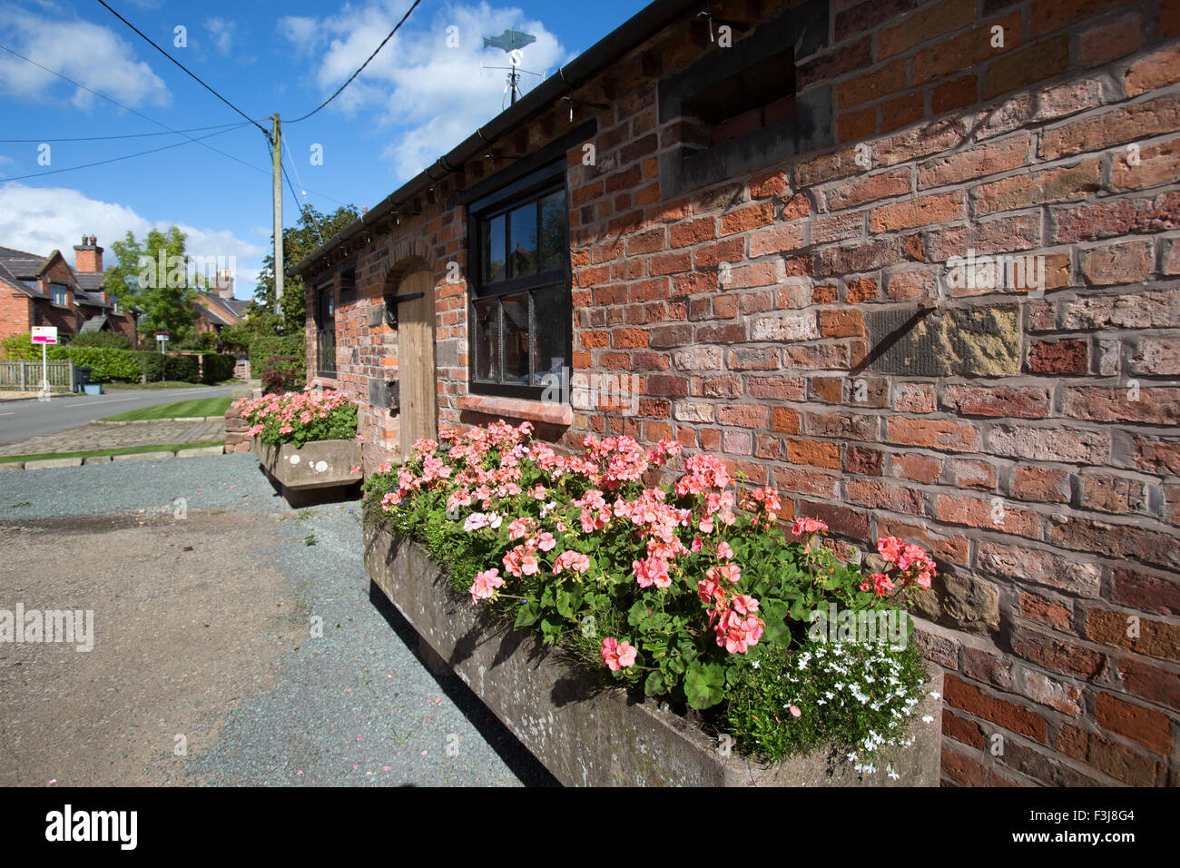 Village of Shocklach, Cheshire, England. Picturesque view of a house in ...