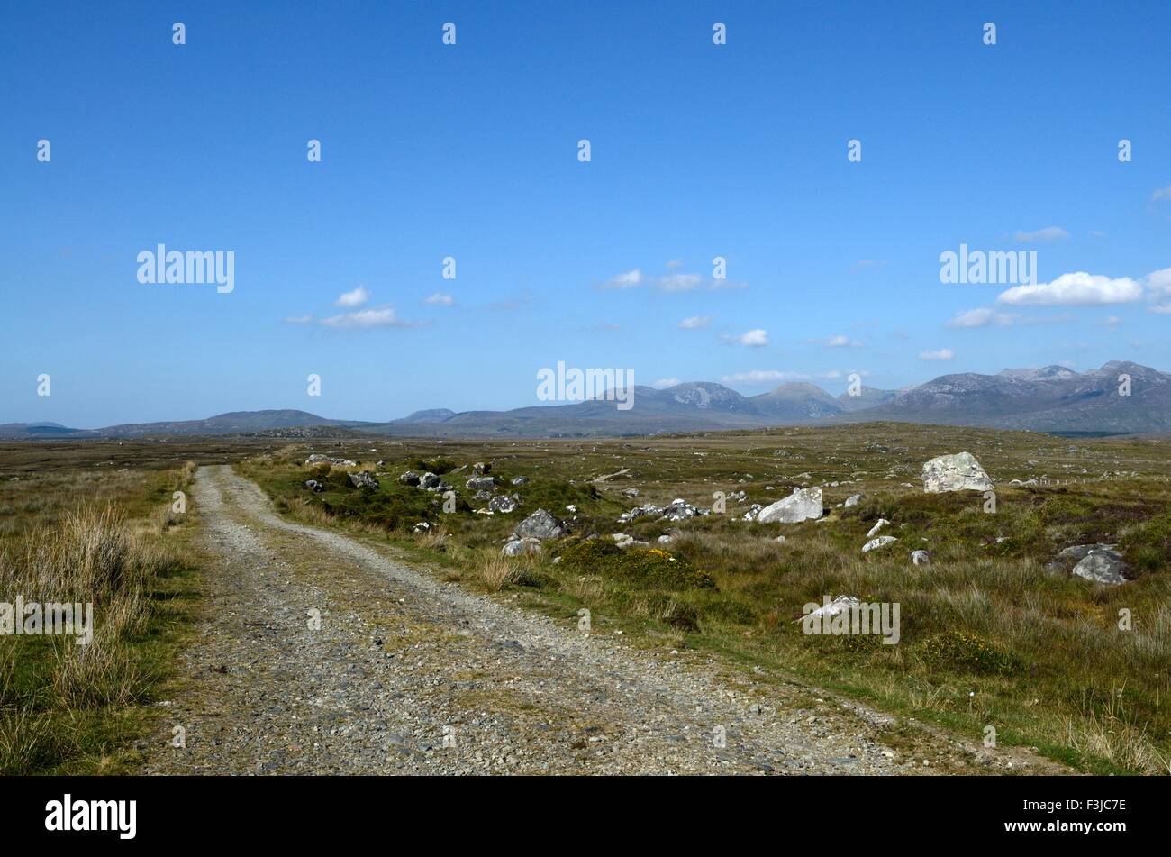 Connemara roundstone hi-res stock photography and images - Alamy