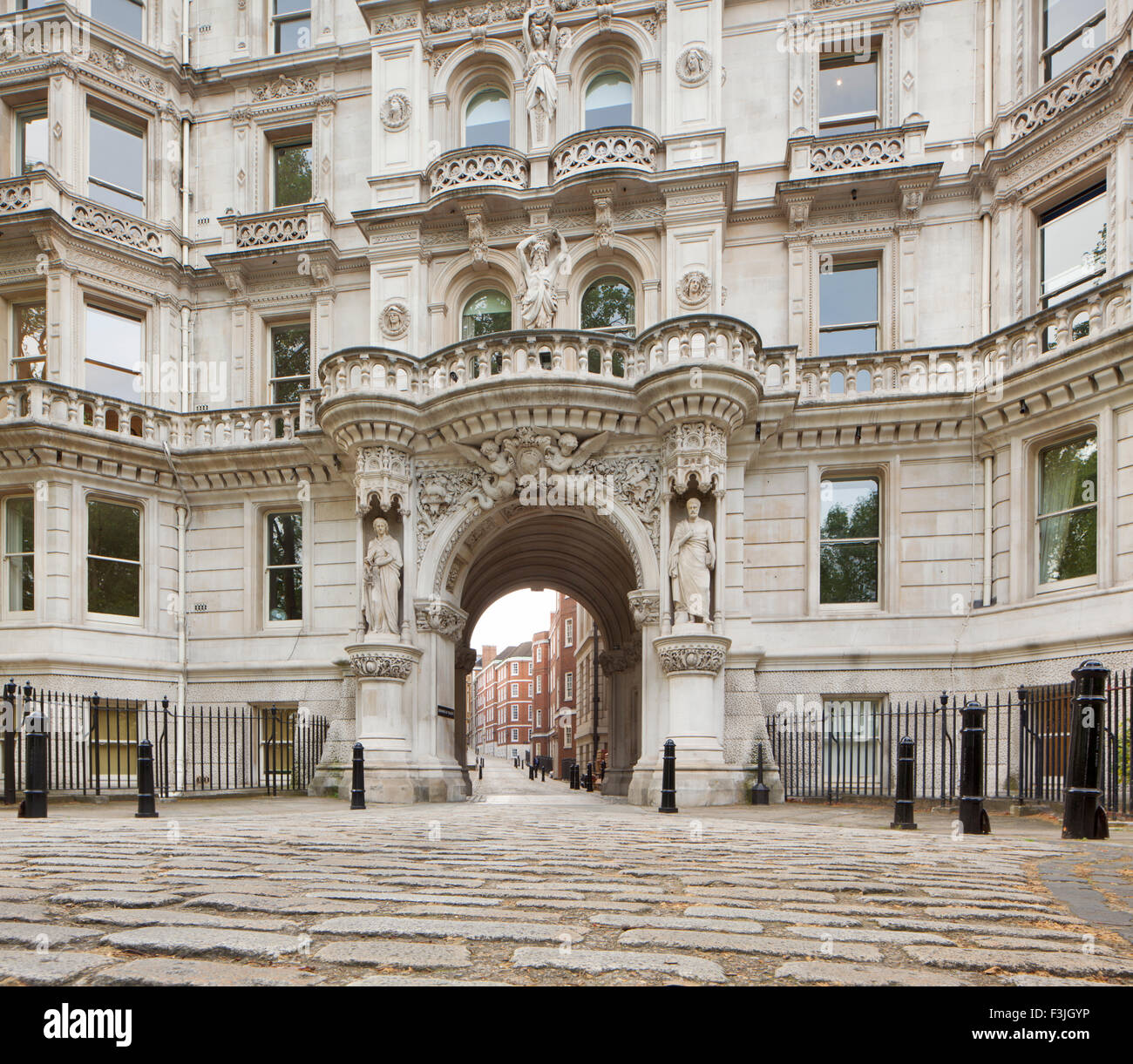 Inner temple hi-res stock photography and images - Alamy