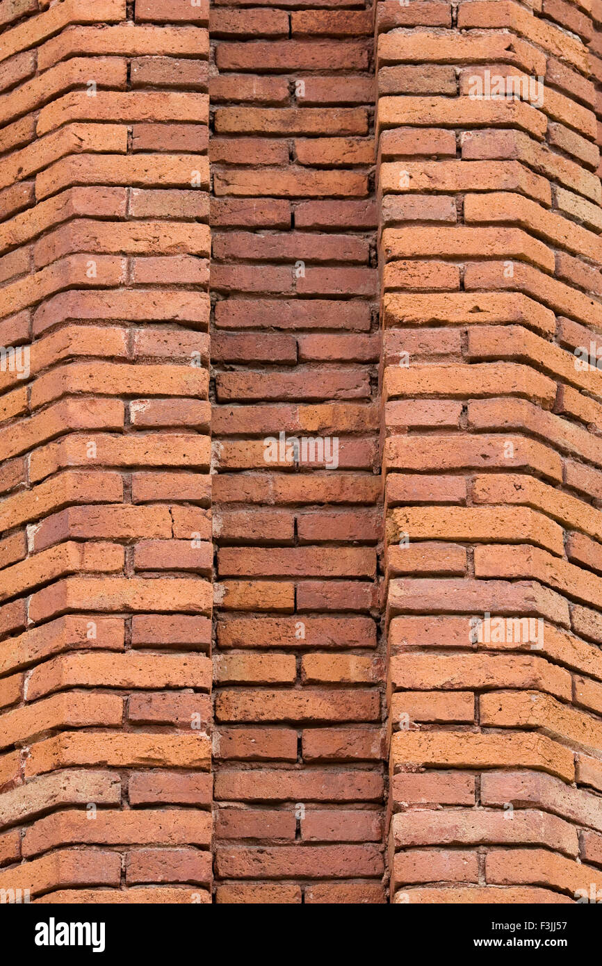 Arc with bricks hi-res stock photography and images - Alamy