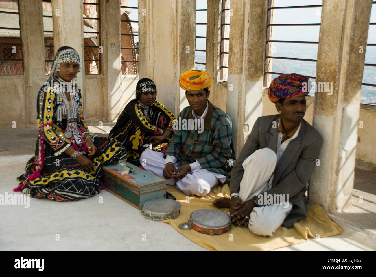 Kalbelia dancing troop at Mehrang Garh fort ; Jodhpur ; Rajasthan ...