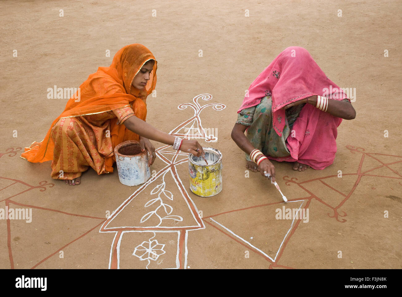 Mandana hi-res stock photography and images - Alamy