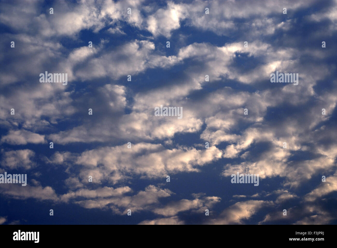 Silver white hi-res stock photography and images - Alamy