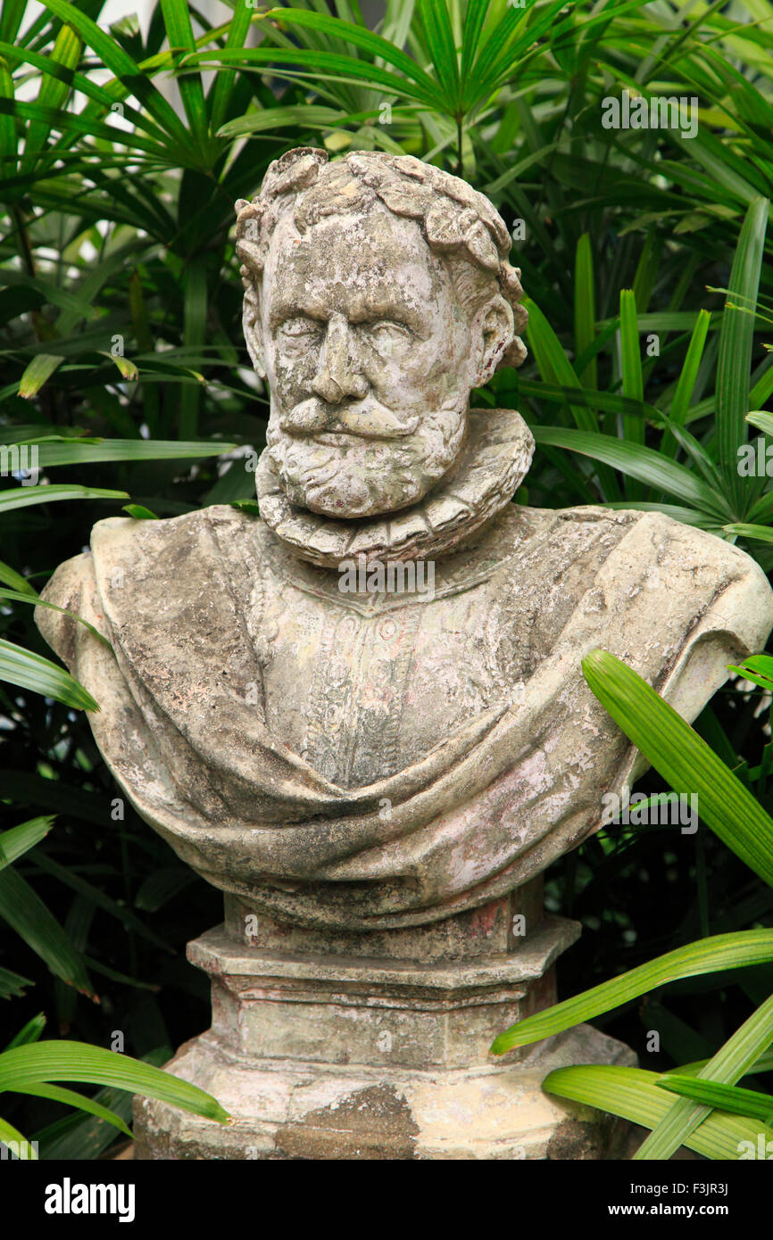 Portuguese poet hi-res stock photography and images - Alamy