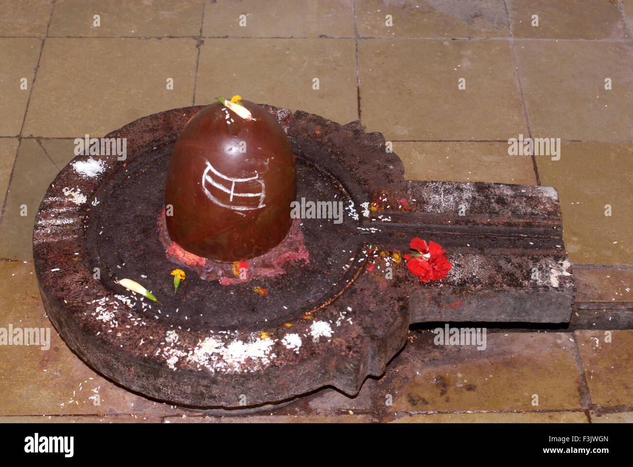 Shivalinga High Resolution Stock Photography and Images - Alamy