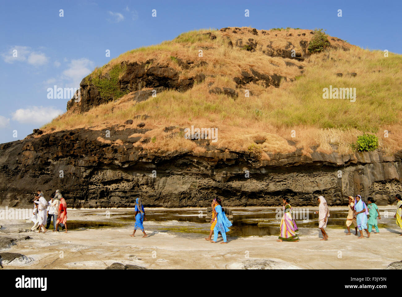 splendid design sea waves huge igneous rock lava volcano Harihareshwar ...