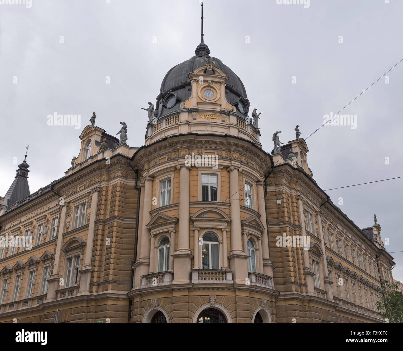 Three story tower hi-res stock photography and images - Alamy
