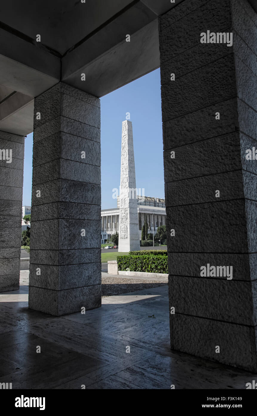 Huge pillars hi-res stock photography and images - Alamy
