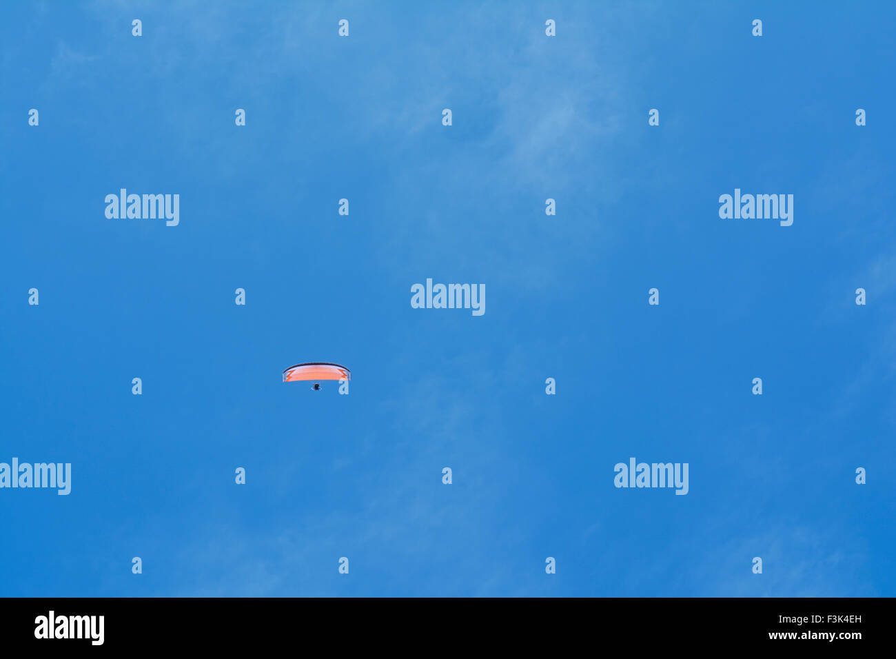 Hand glider hi-res stock photography and images - Alamy