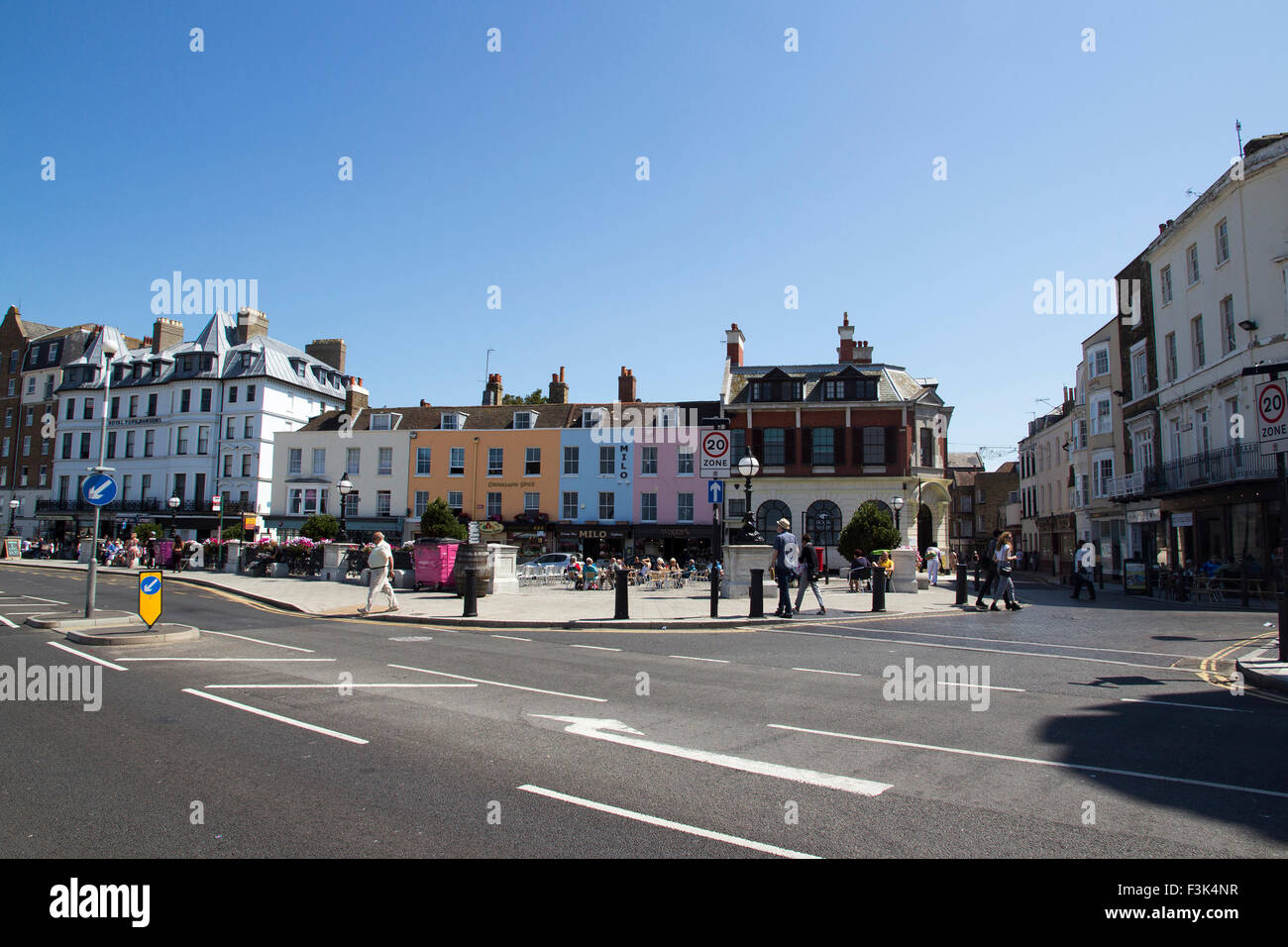 Shops margate hi-res stock photography and images - Alamy