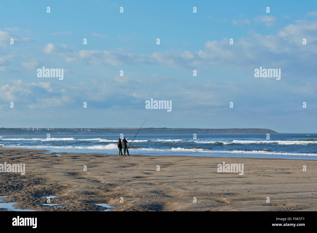 Filey fishermen hi-res stock photography and images - Alamy