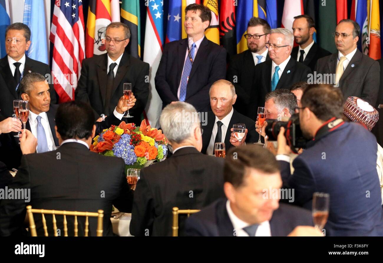 Russian President Vladimir Putin along with U.S. President Barack Obama ...